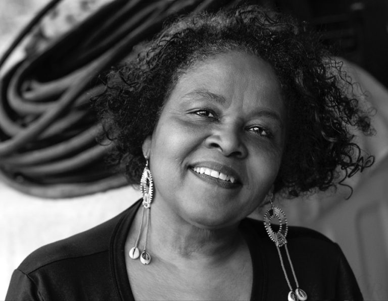 How Artist Oletha DeVane Honors Our African Ancestors - BahaiTeachings.org